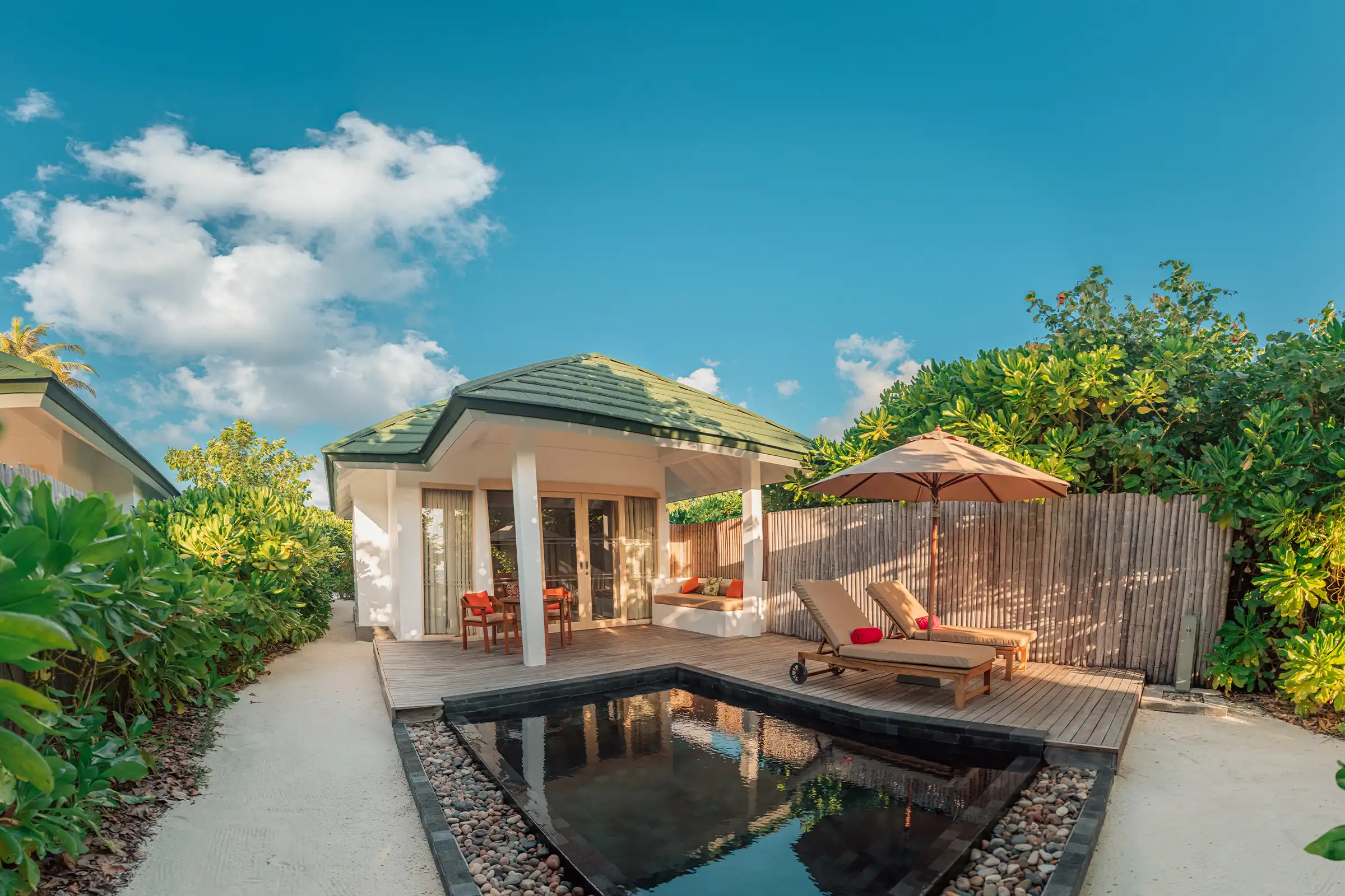 Sunset Pool Beach Villa - Dusk Poetry Seaside Sanctuary - Siyam World ...